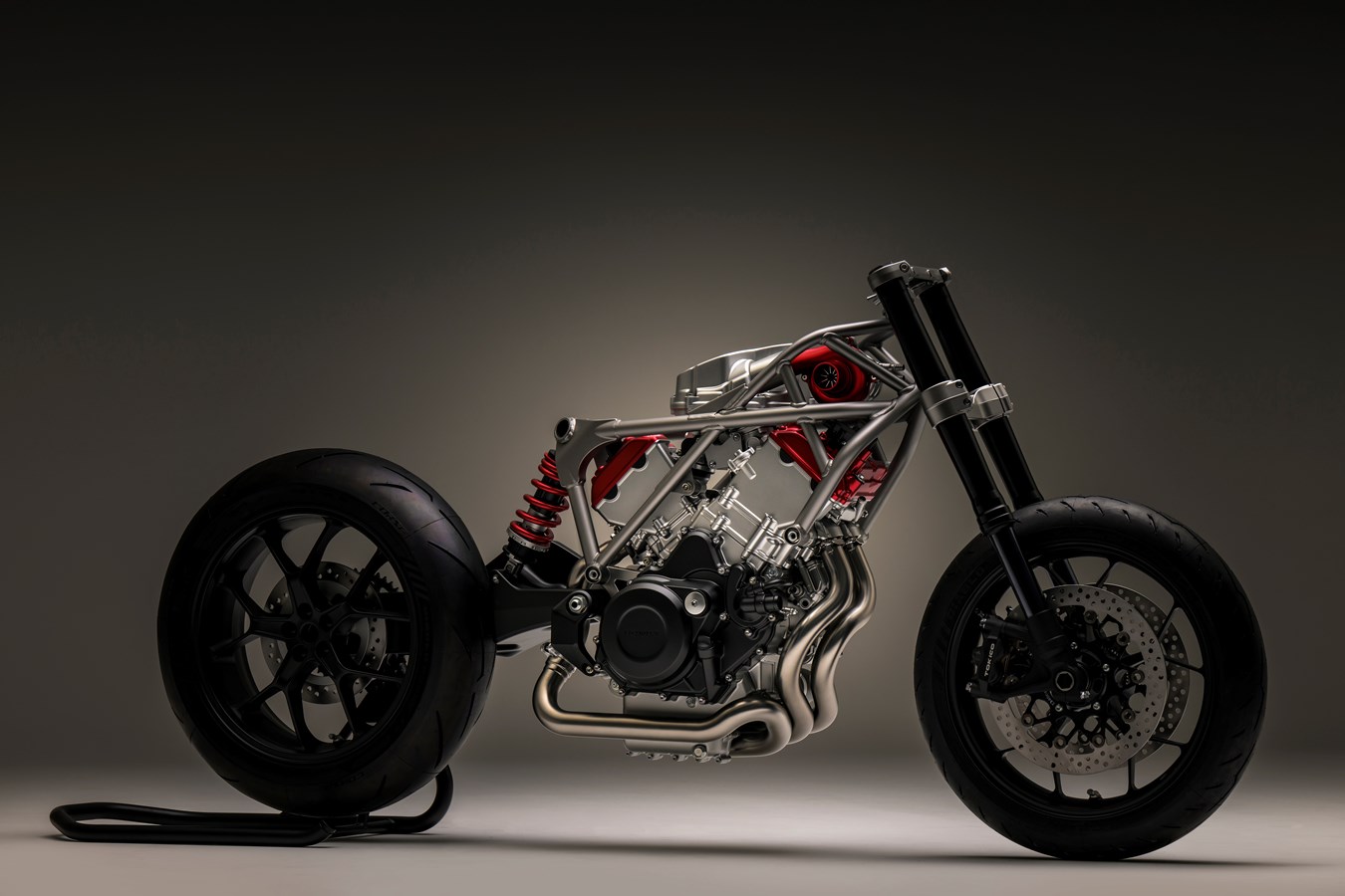 En direct de Milan : Honda dégaine un nouveau moteur V3 avec ...