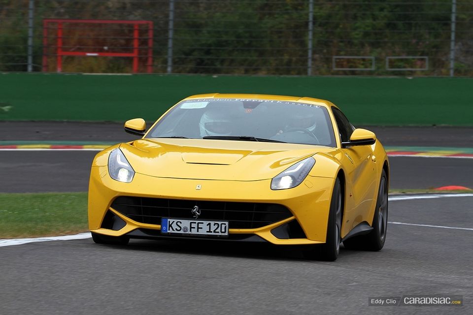Photos du jour : Ferrari F12 (Modena Track Days)