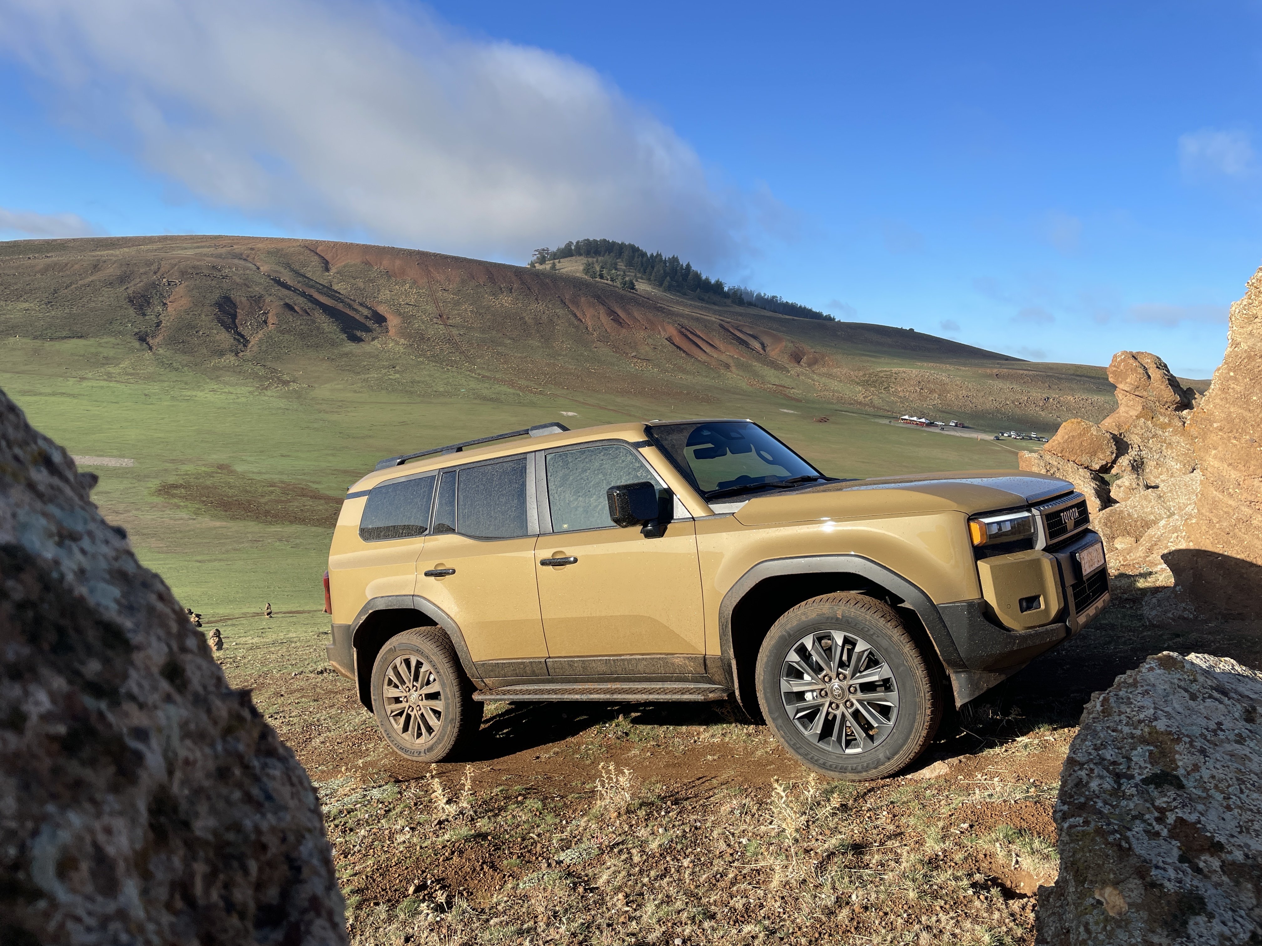 Nouveau Toyota Land Cruiser : look rétro, techno néo