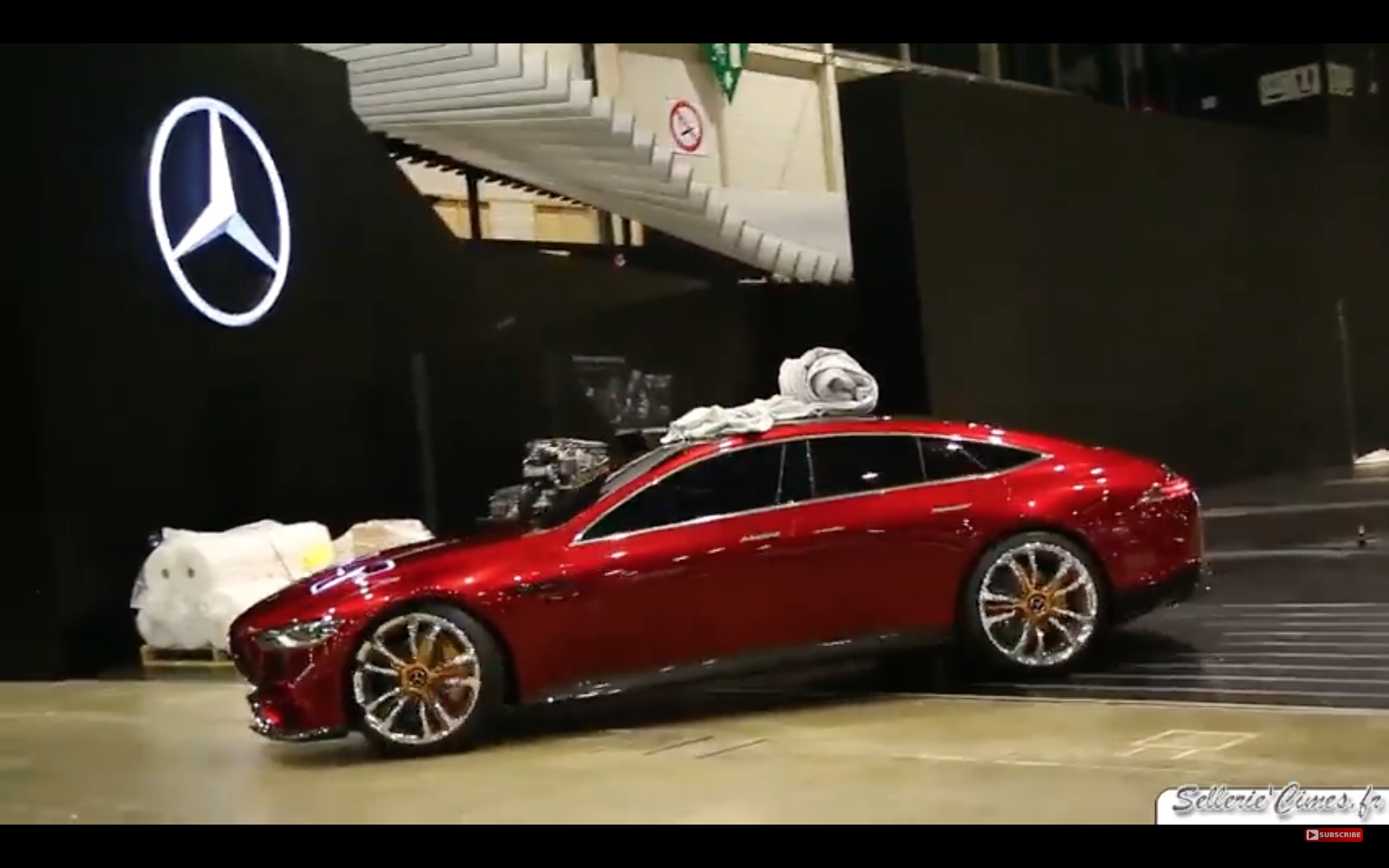 Le concept Mercedes AMG GT repéré en train de quitter le salon de Genève