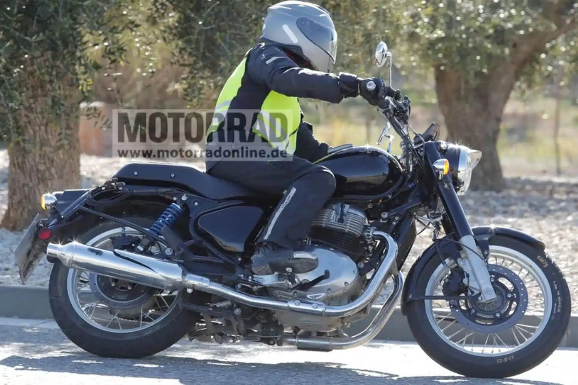 La future Royal Enfield Bullet 650 se précise