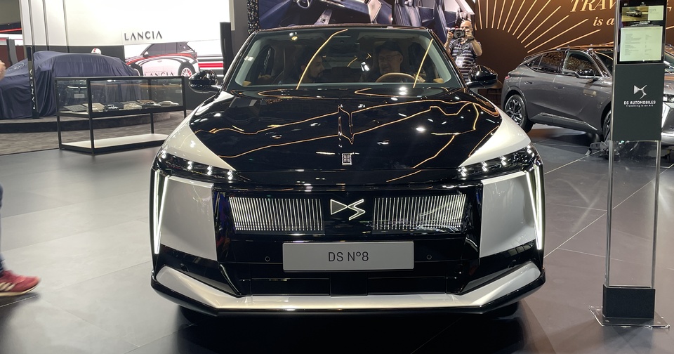 La DS n°8 fait sa première apparition au Salon de Bruxelles