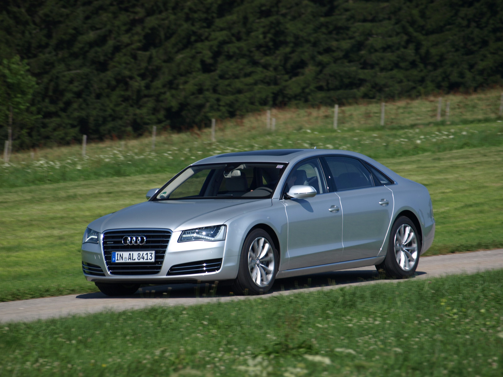 Essai - Audi A8L : 200 km en palace roulant