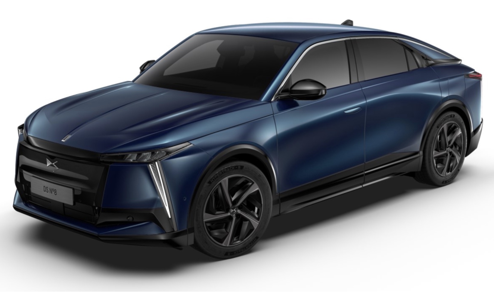 La DS N°8 est 14 000€ plus chère que le Peugeot E-3008