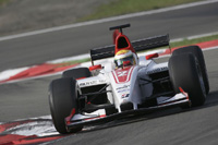 GP2 : Les deux premières d'Hamilton