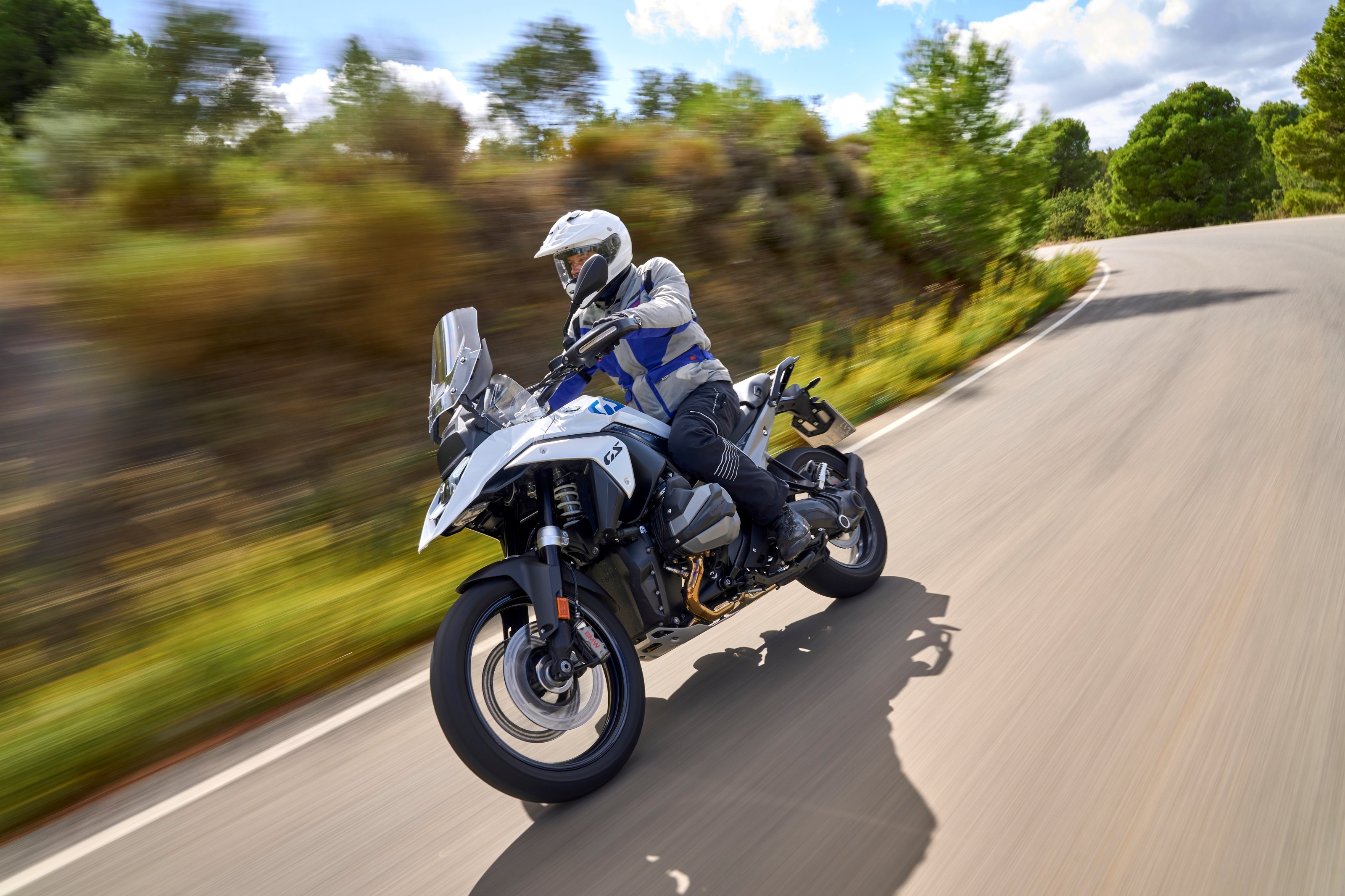 La nouvelle BMW R 1300 GS aura bientôt de la compagnie avec trois ...