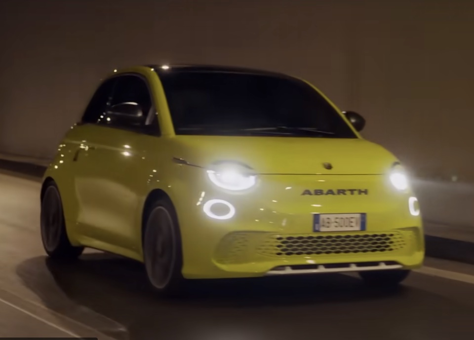 Abarth pirate la pub de BMW dans le nouveau Mission Impossible