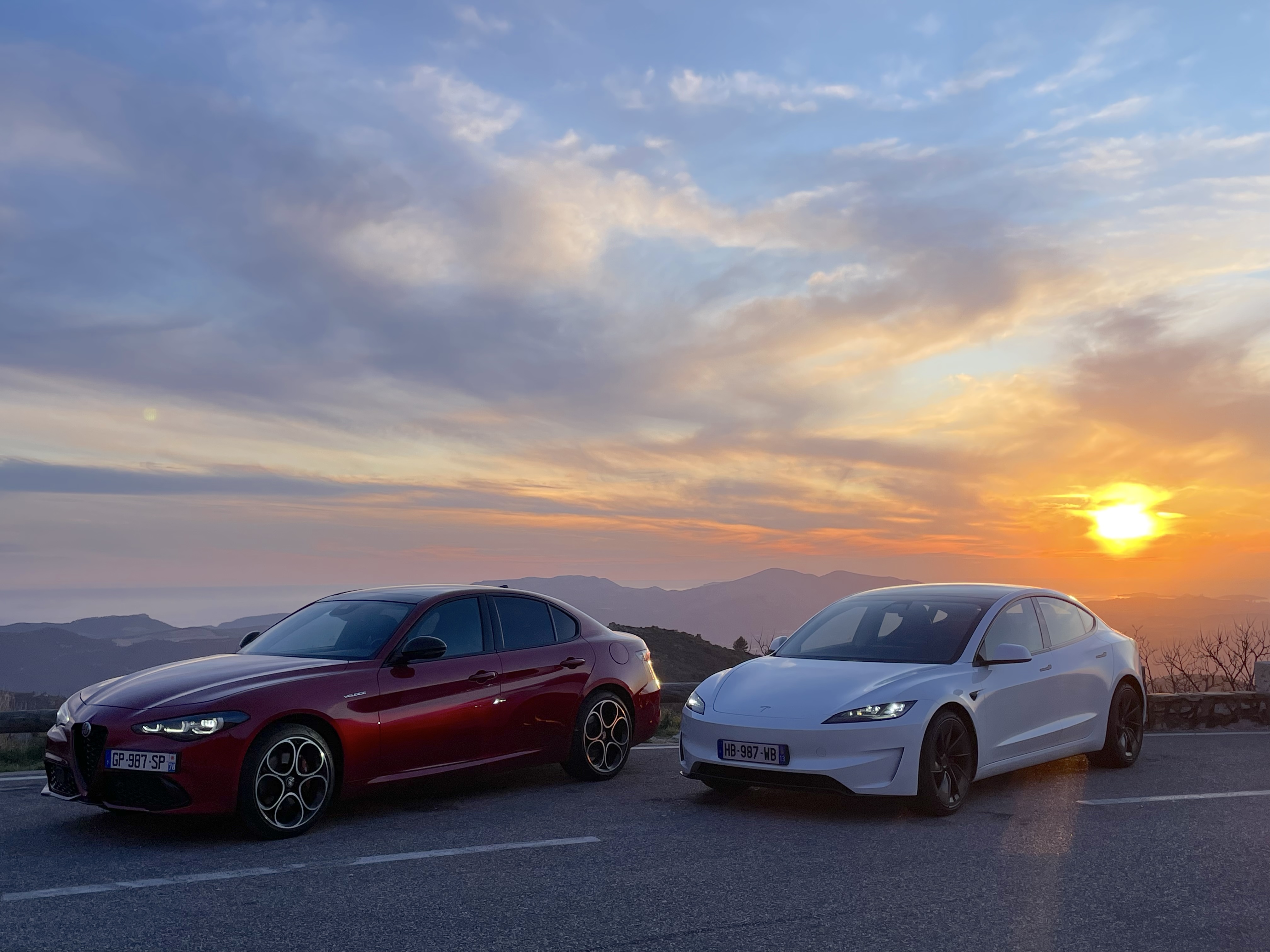 Est-ce que Tesla est une marque automobile "premium"