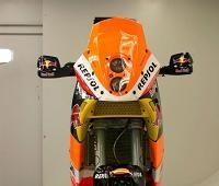 KTM 690 Rally Replica: Comme son nom l'indique