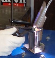 Millet Raçing : pour réparer un pot après une chute.