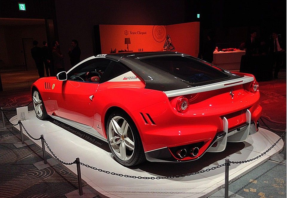 Ferrari SP FFX : toutes les photos