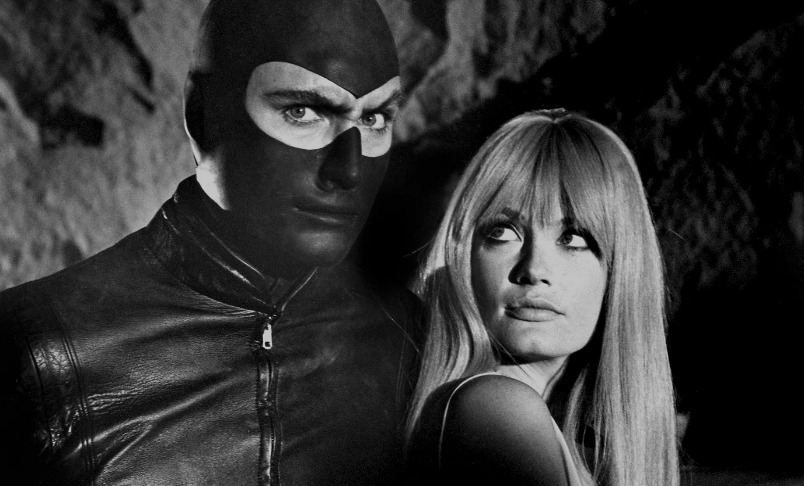 Danger Diabolik ! : Une Jaguar pour un nanar