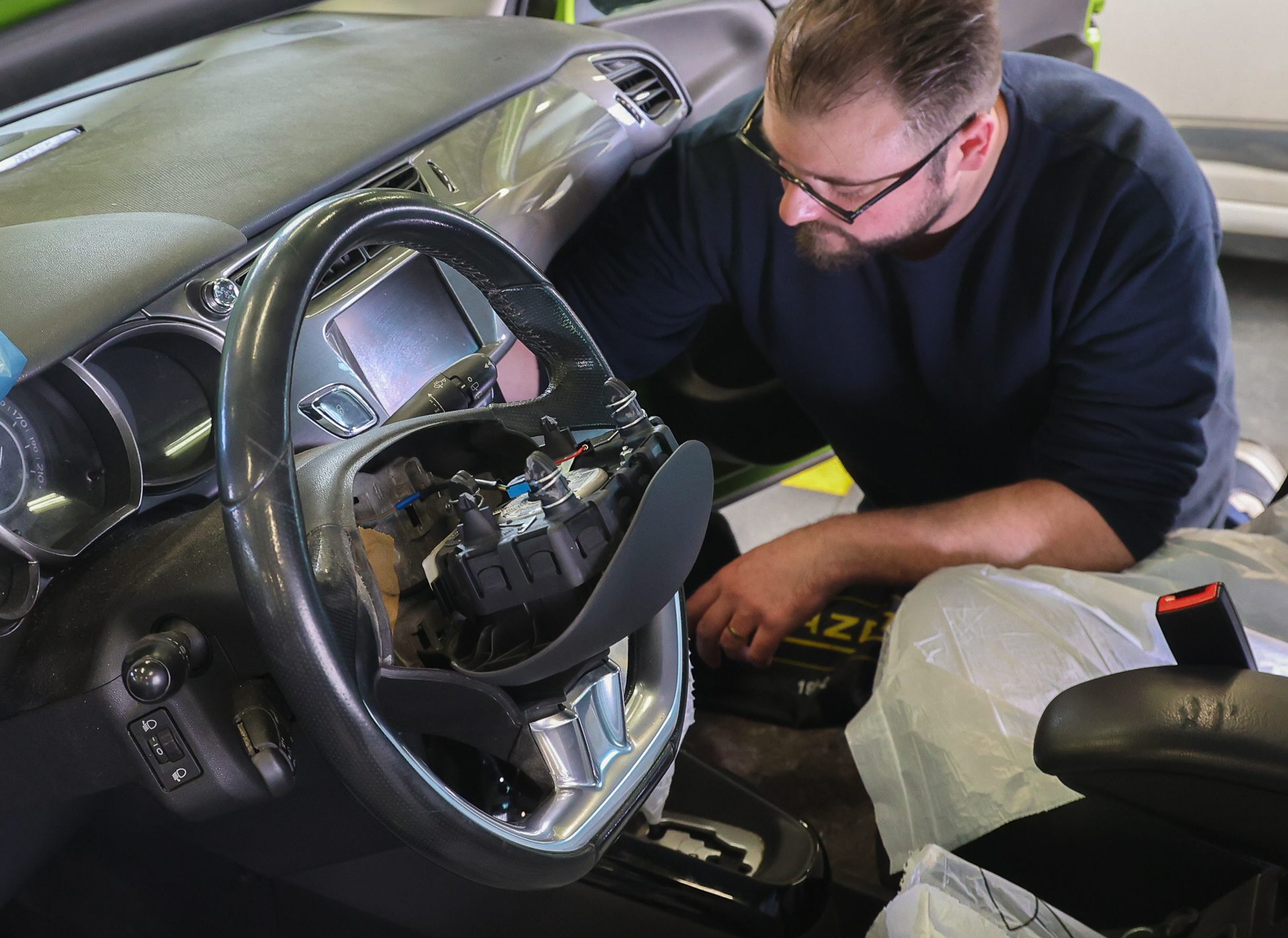 Scandale des airbags Takata: plainte déposée contre BMW, Mercedes, Toyota et Volkswagen