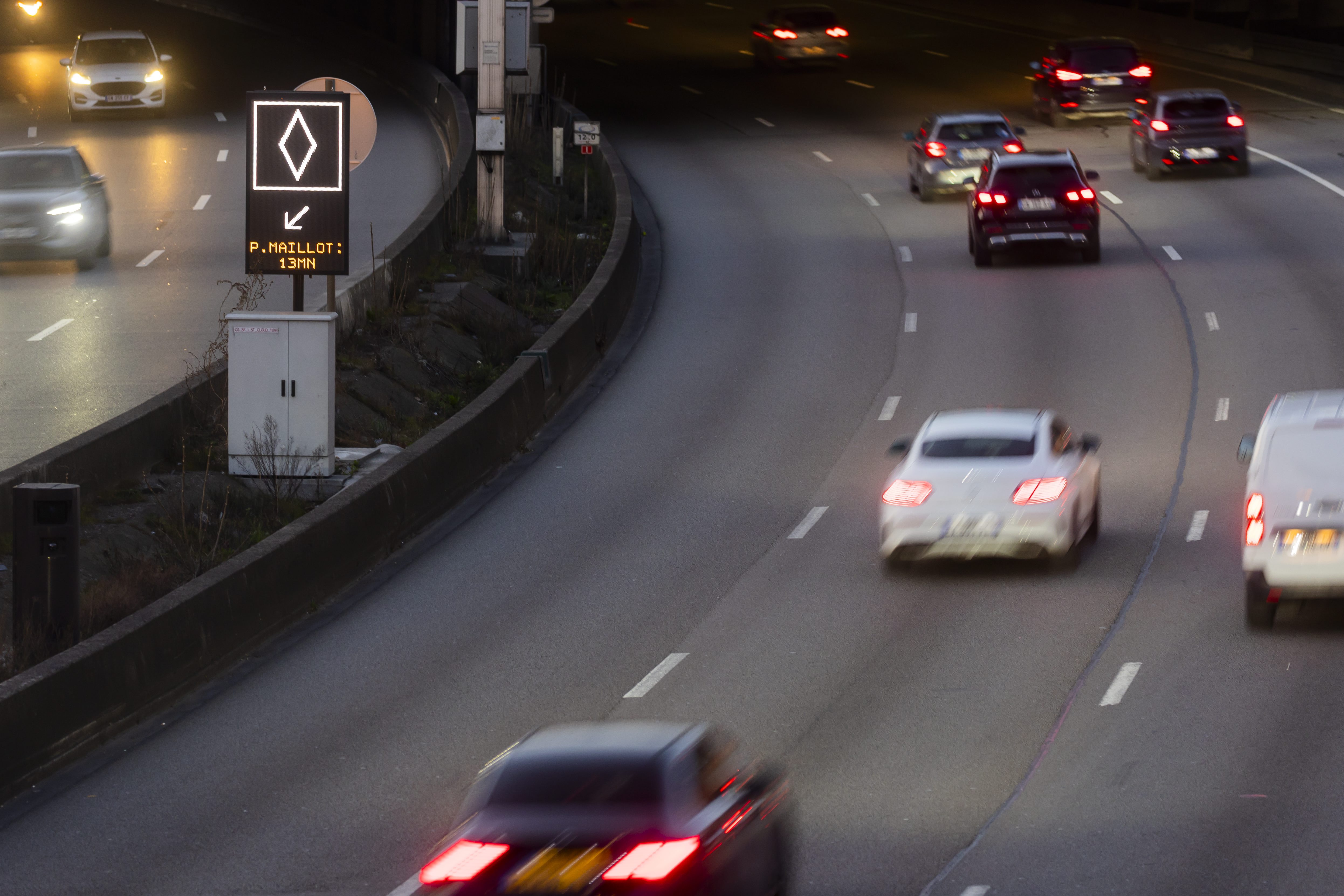 4 400 verbalisations en trois semaines pour non-respect de la voie ...