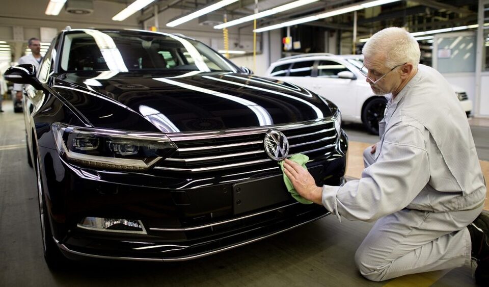 Volkswagen : la production de la Passat arrêtée plusieurs semaines