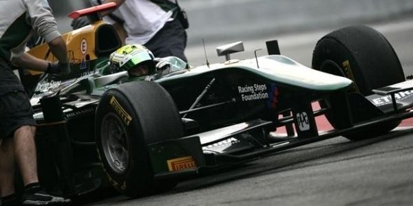 Lotus ART fait grimper Calado en GP2
