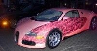 Une Bugatti Veyron rose