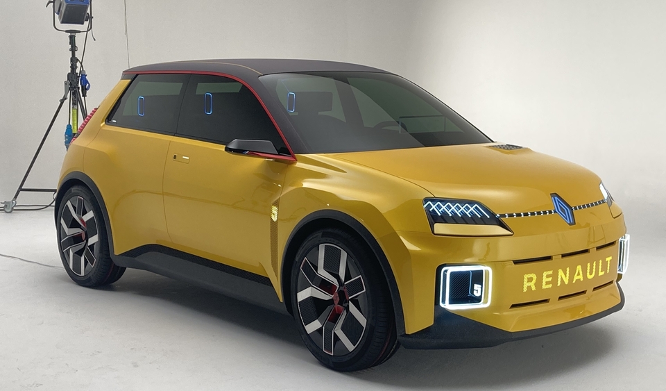 La Renault 5 électrique à 25 000€ et la future "Legend" à moins de 20 000€