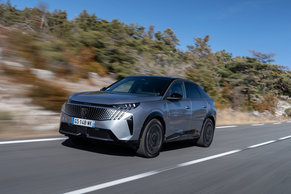 Photos Peugeot E-3008 (3e Generation) - Page 2