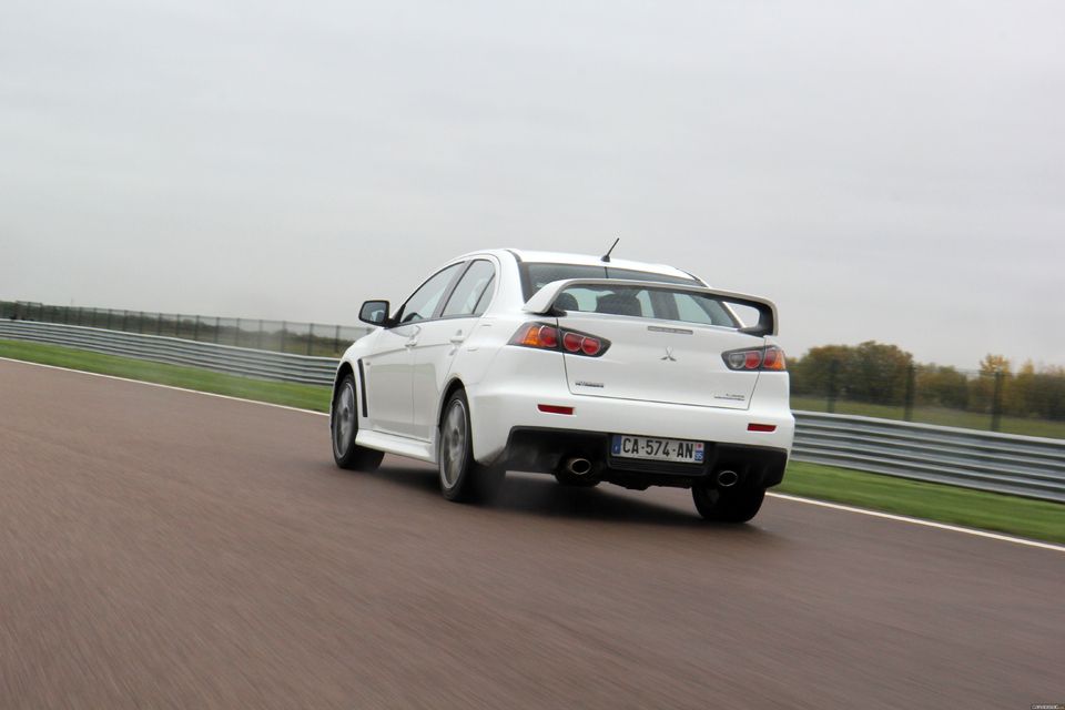 Photos Mitsubishi Lancer Evolution - Page 2