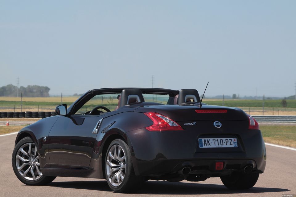 Photos Nissan 370z Roadster