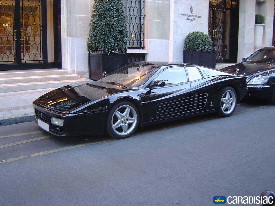 Photos Ferrari Testarossa