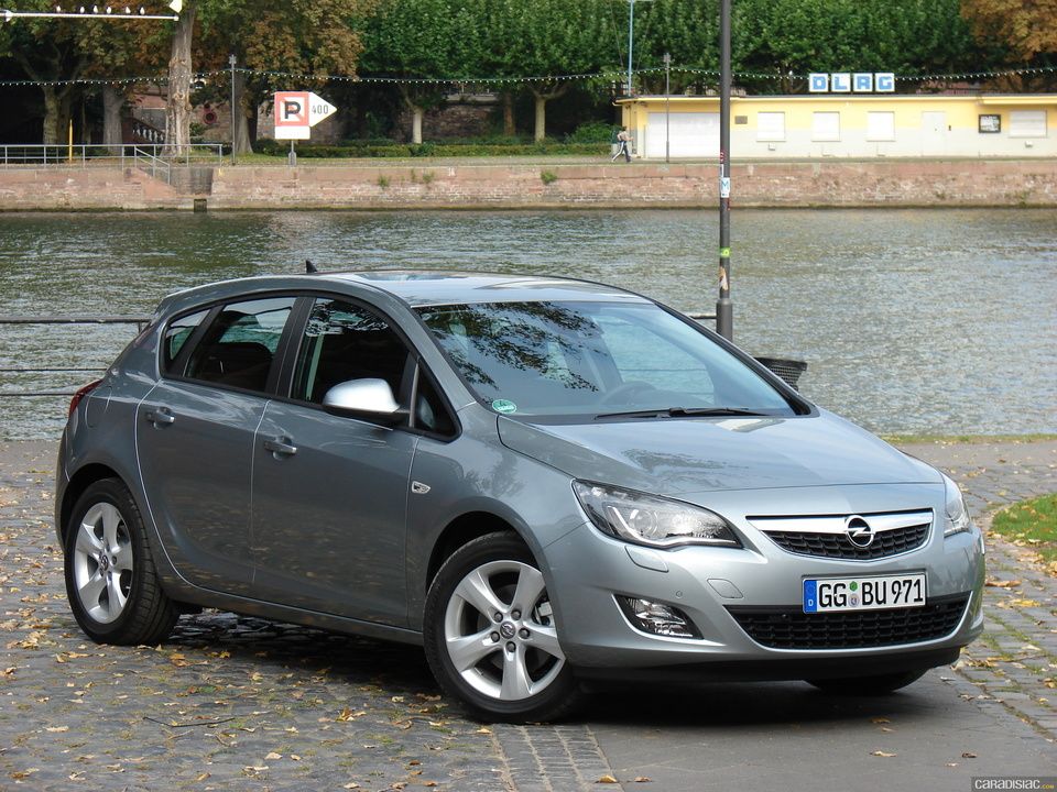 Photos Opel Astra 4