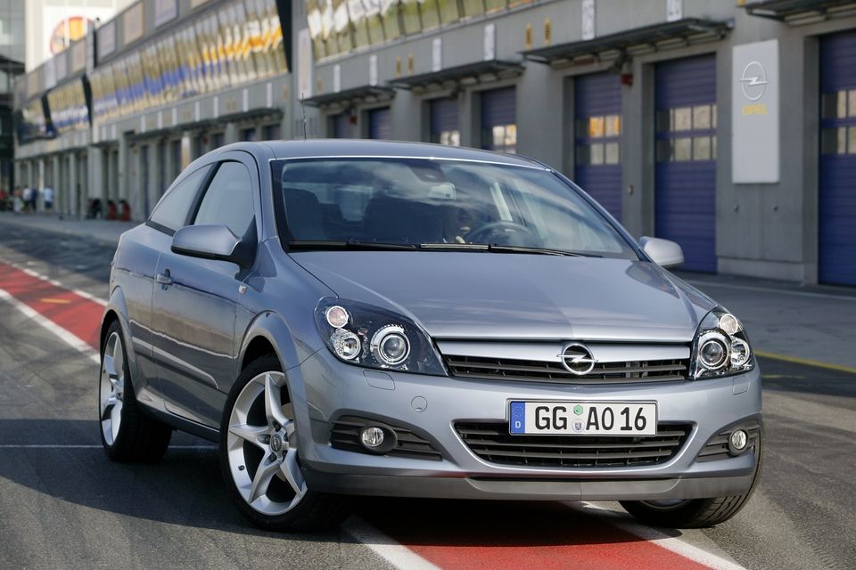 Photos Opel Astra 3 Gtc - Page 4