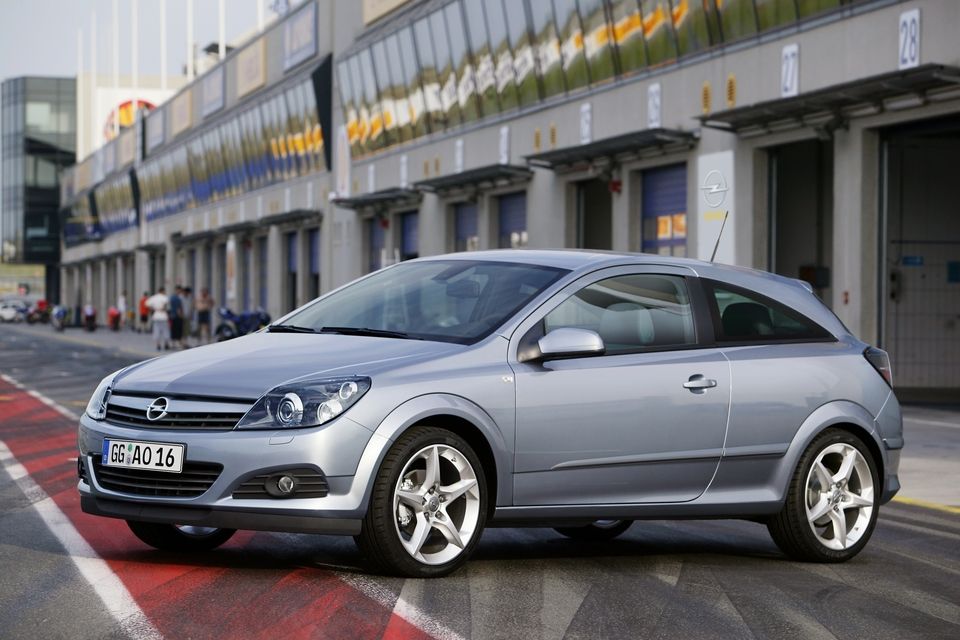 Photos Opel Astra 3 Gtc - Page 4