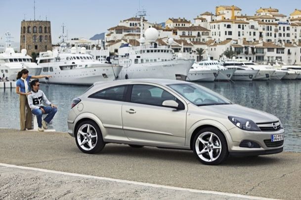 Photos Opel Astra 3 Gtc - Page 2