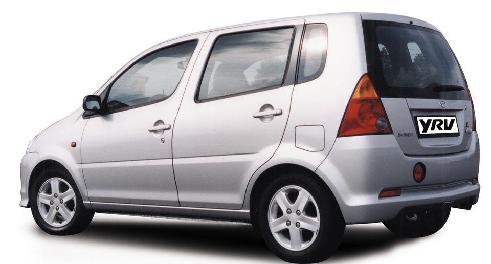 Photos Daihatsu Yrv