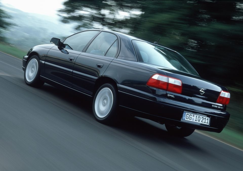 Photos Opel Omega 2