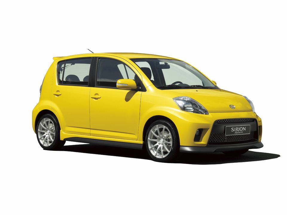 Photos Daihatsu Sirion 2