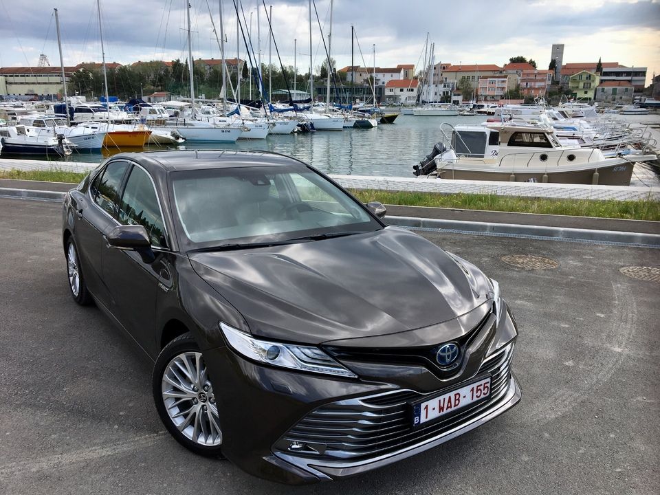 Photos Toyota Camry 8 - Page 2