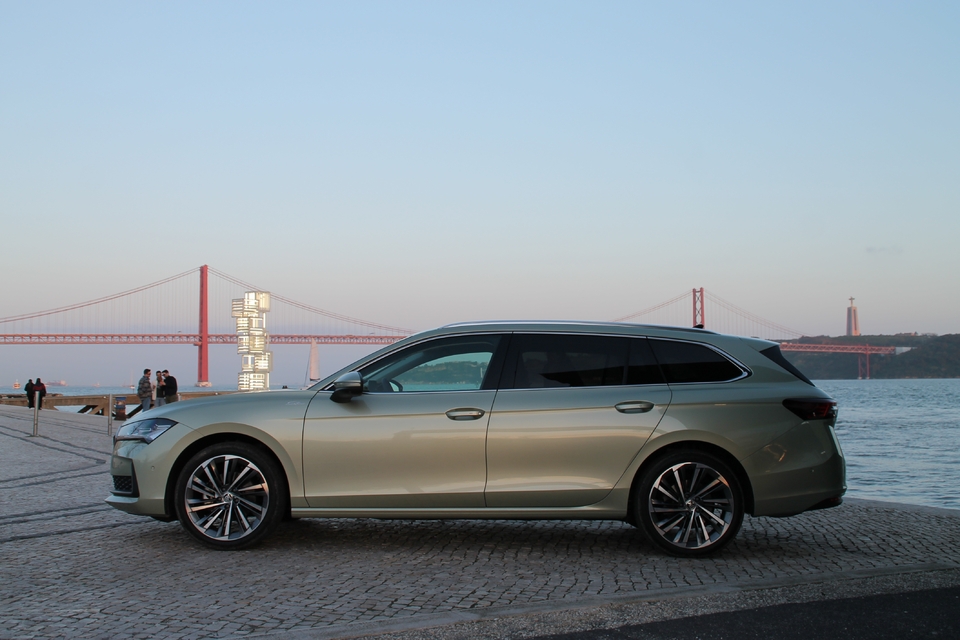 Photos Skoda Superb 4 Combi