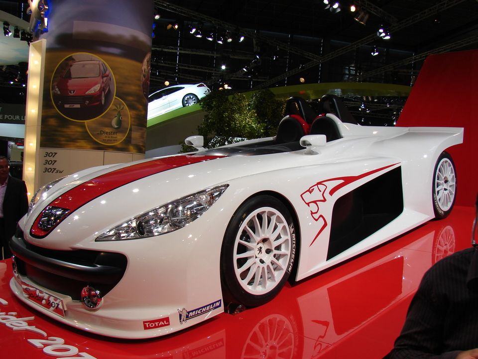 Photos Peugeot 207 Concept Spider - Page 2