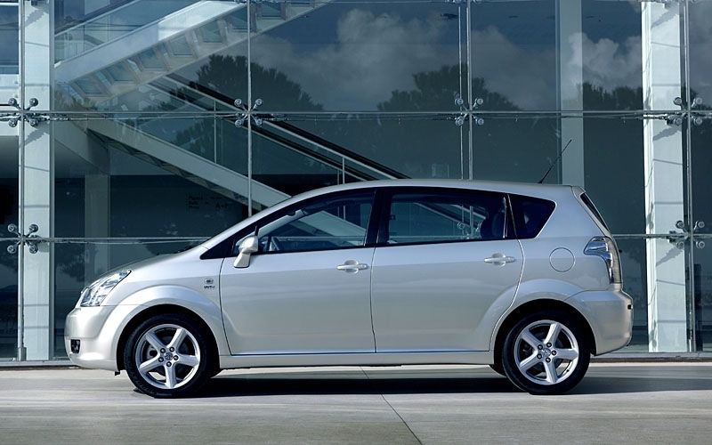 Photos Toyota Corolla Verso