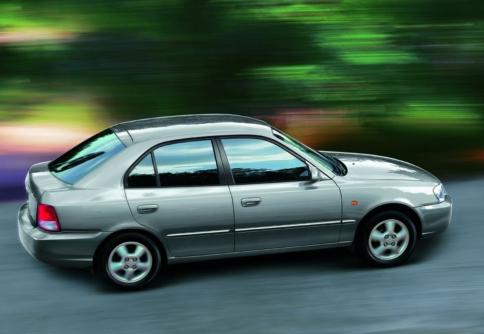Photos Hyundai Accent 2