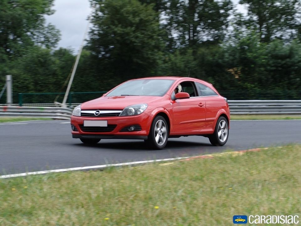Photos Opel Astra 3 Gtc - Page 7
