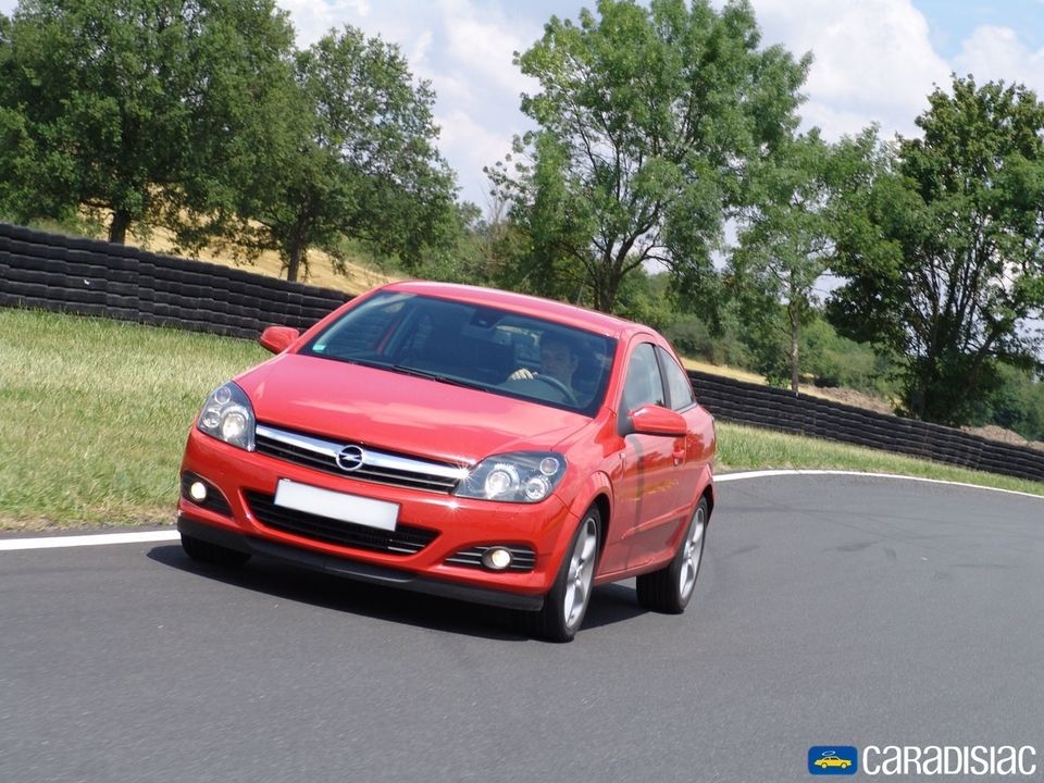 Photos Opel Astra 3 Gtc - Page 6