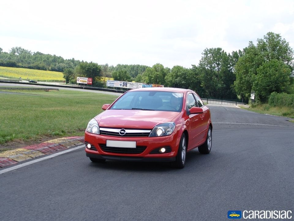 Photos Opel Astra 3 Gtc - Page 6