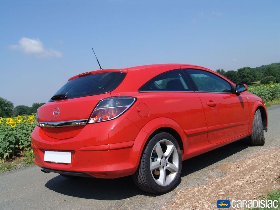 Photos Opel Astra 3 Gtc - Page 15