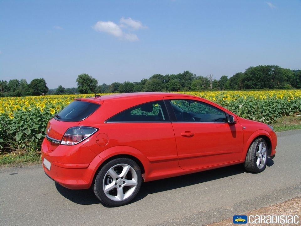 Photos Opel Astra 3 Gtc - Page 15