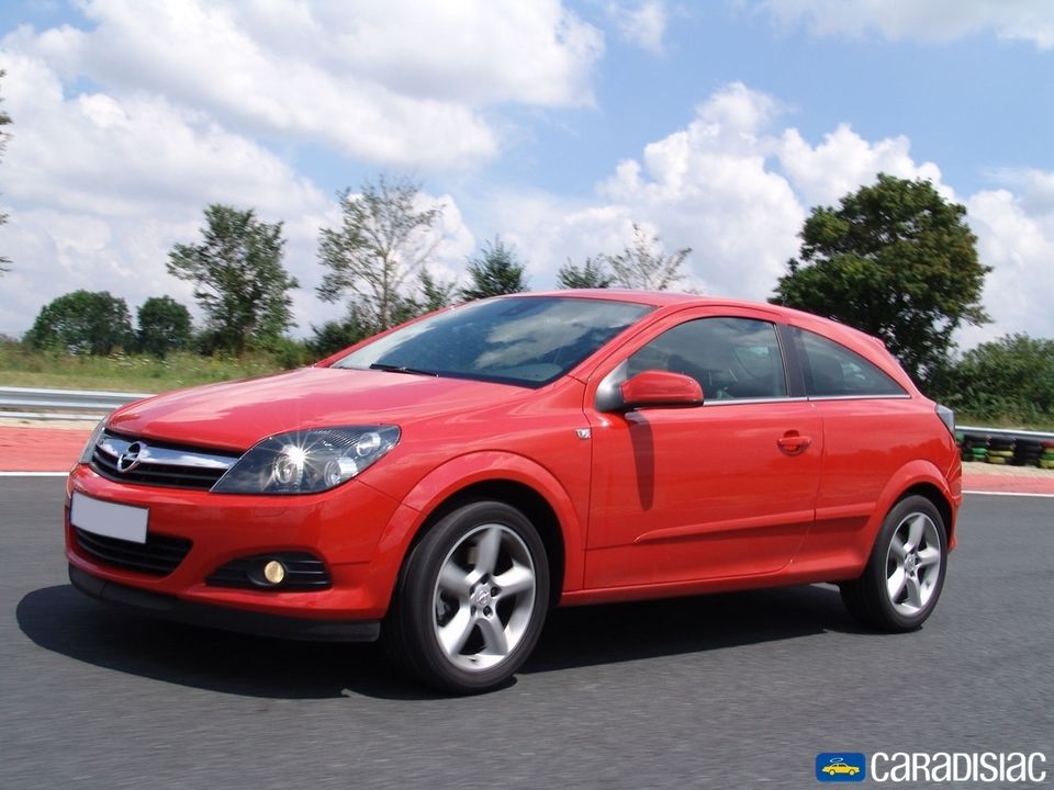 Photos Opel Astra 3 Gtc - Page 15