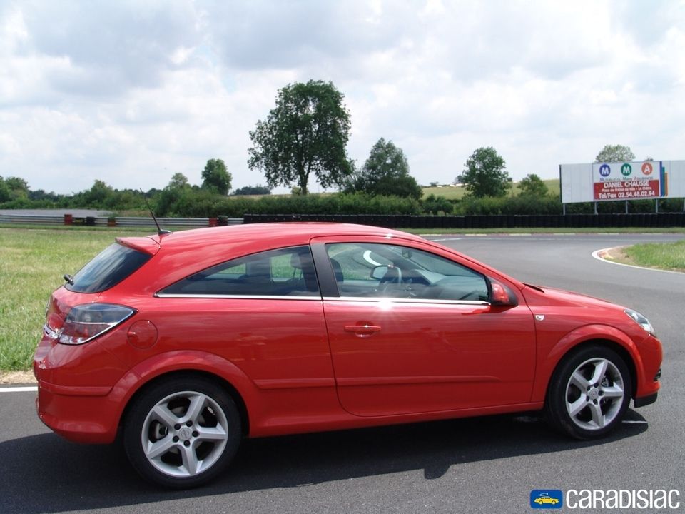Photos Opel Astra 3 Gtc - Page 15