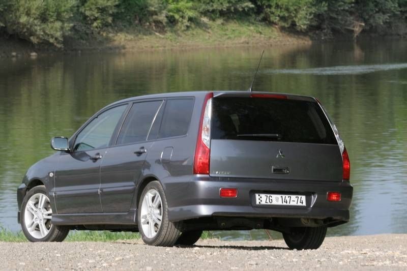 Photos Mitsubishi Lancer - Page 2