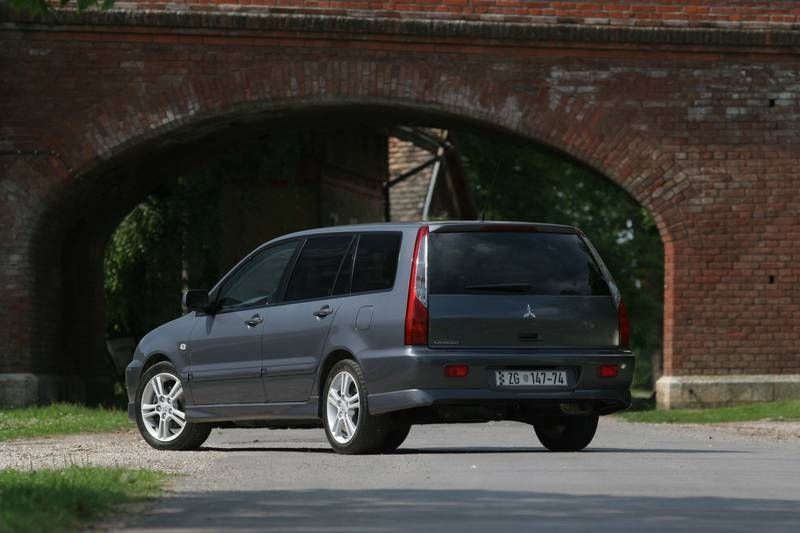 Photos Mitsubishi Lancer - Page 2