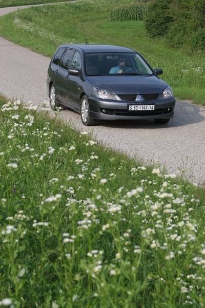 Photos Mitsubishi Lancer