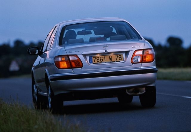 Photos Nissan Almera 2