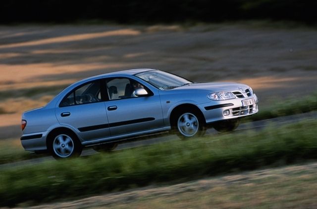 Photos Nissan Almera 2